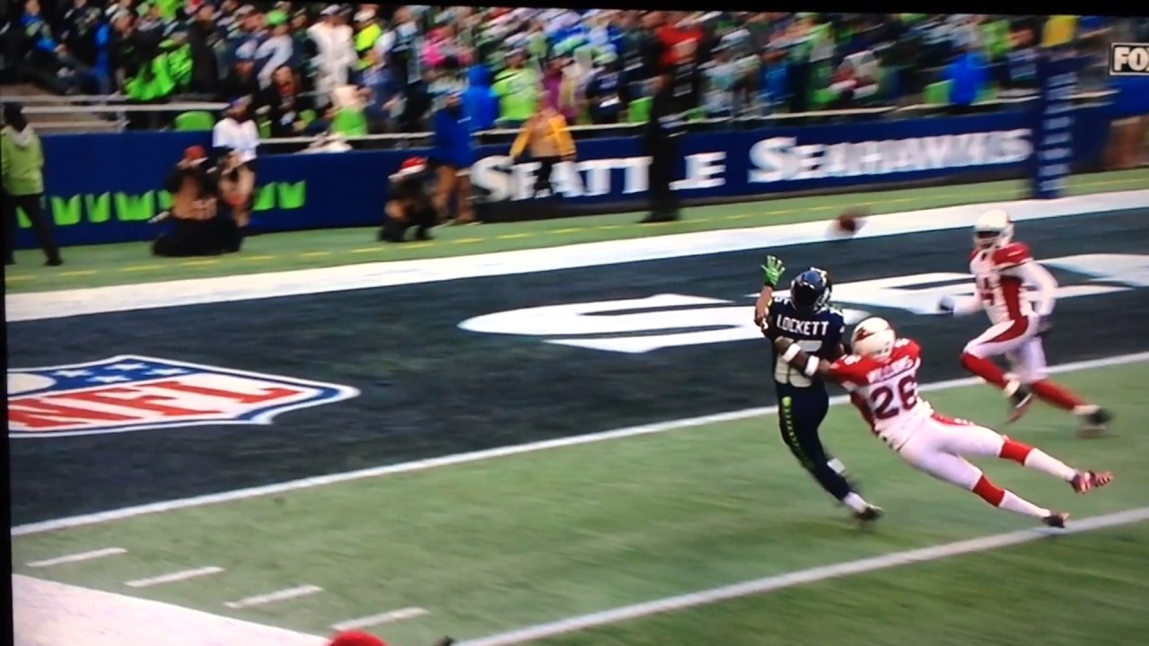 Tyler Lockett Breaks His Leg in Half Seahawk Fans Show Amazing Support ...