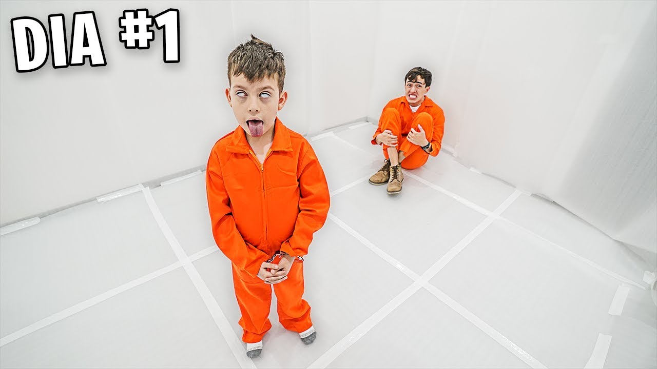 24 Horas En Un MANICOMIO - challenge - YouTube