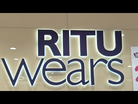 Ritu wears in Lajpat Nagar | Ritu wears in Lajpat Nagar for all types of cloth shopping. - YouTube