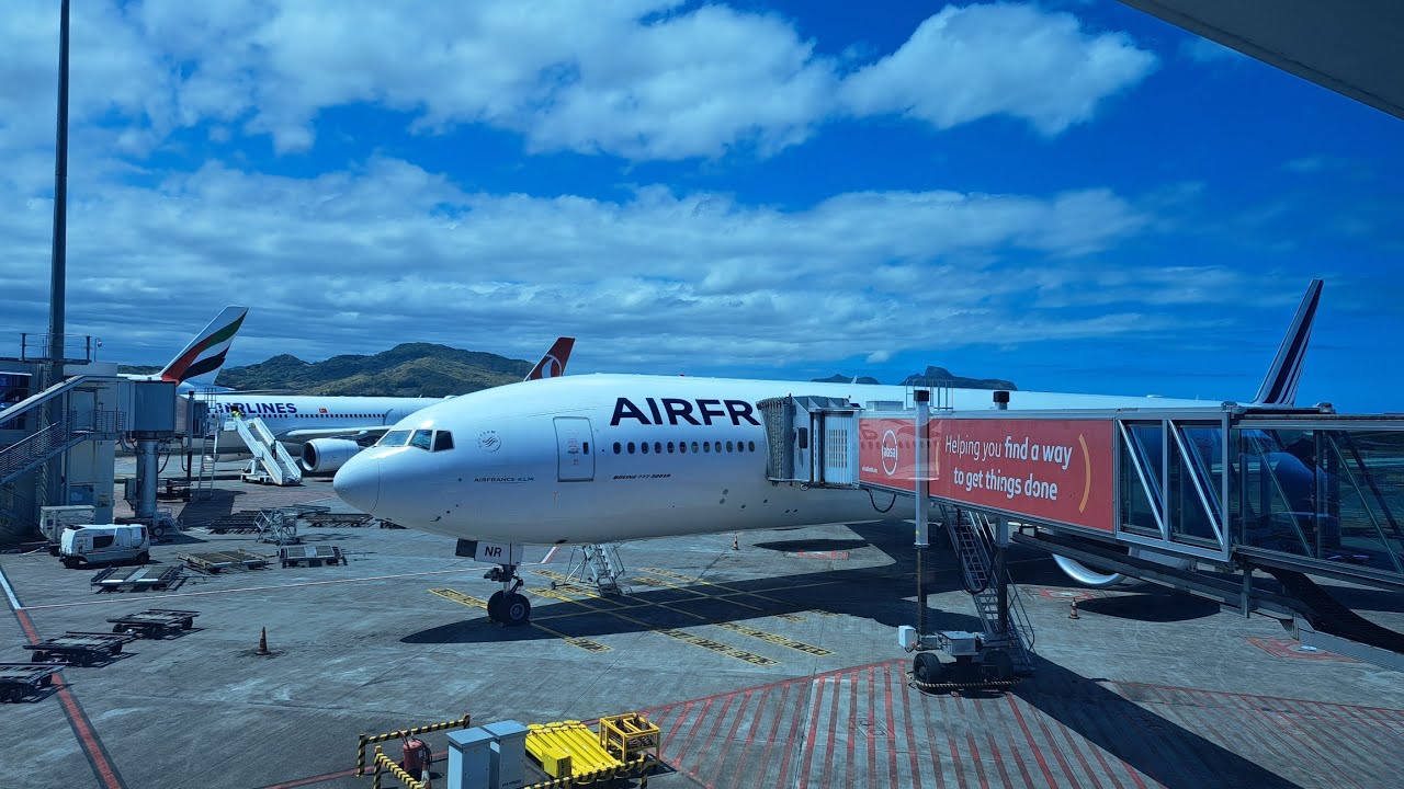 Airline Trip Experience: Air France - A319 then Boeing 777 Paris to ...