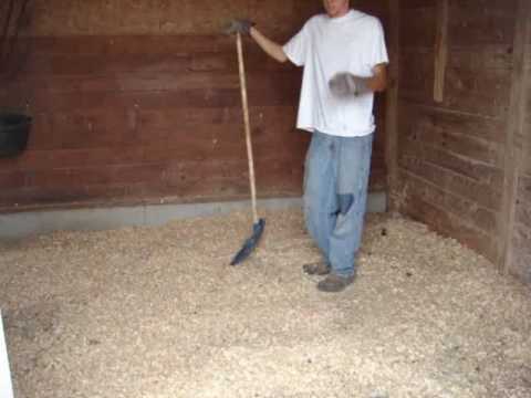 DiY - Cleaning Horse Stalls - YouTube