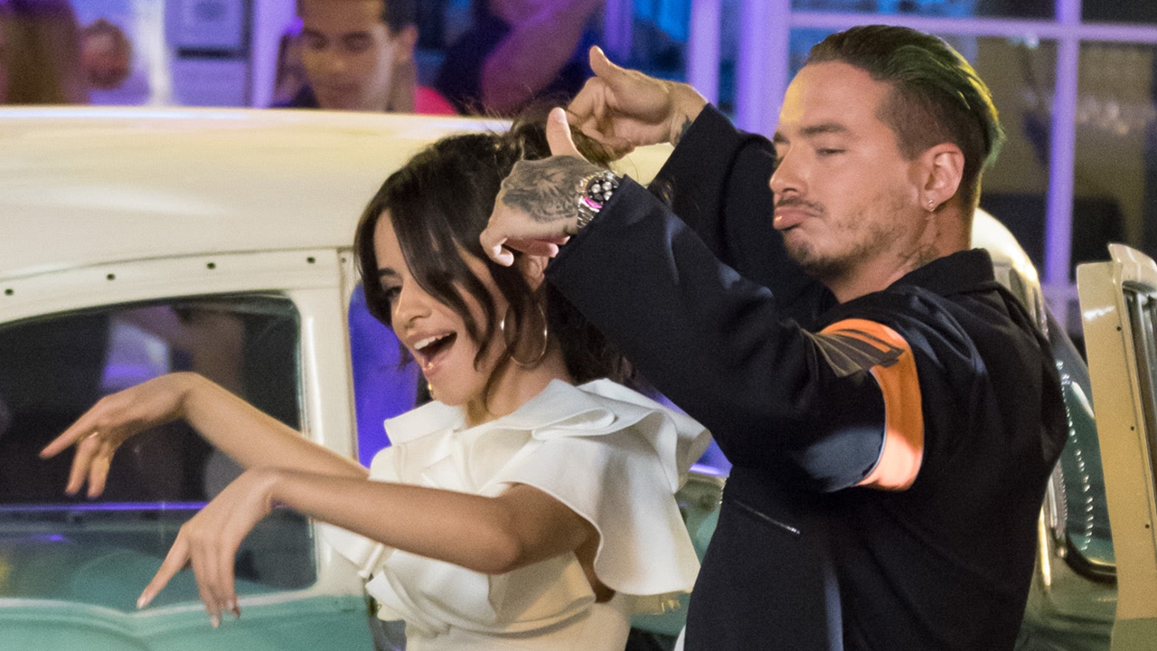 Becky G Se Casó, Camila Cabello y J Balvin JUNTOS!? - YouTube