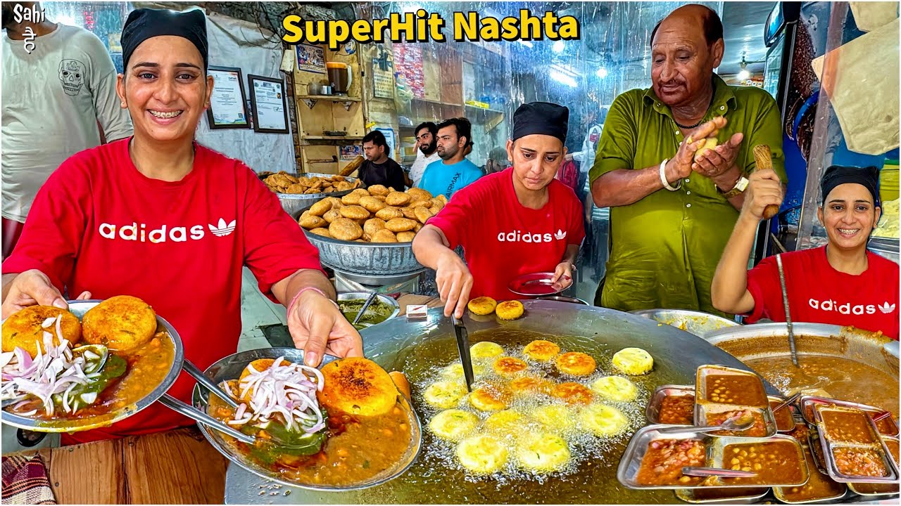 40/- MISS SINGH ka Bagh Gali Number 1 Nashta | Street Food India vlog ...