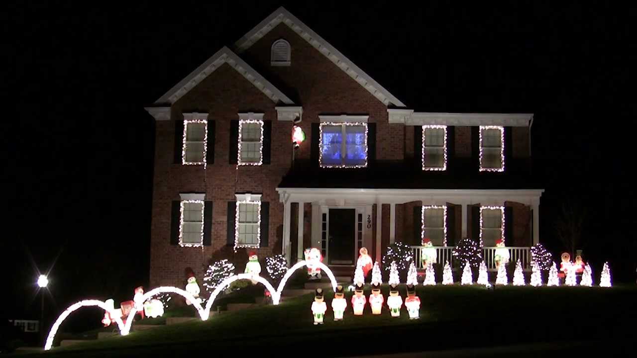 National Lampoon's Christmas Light Show - YouTube