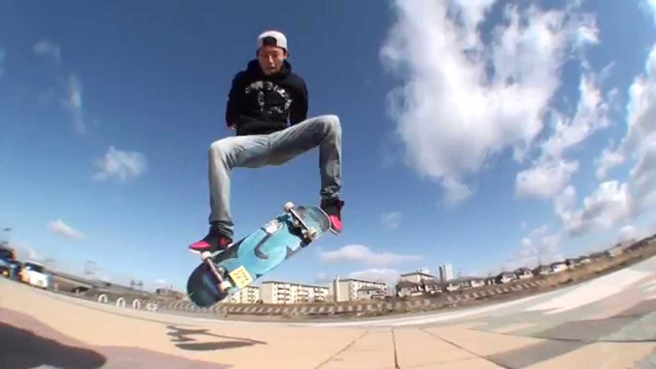 Skate Trick Move #1 Kickflip - YouTube