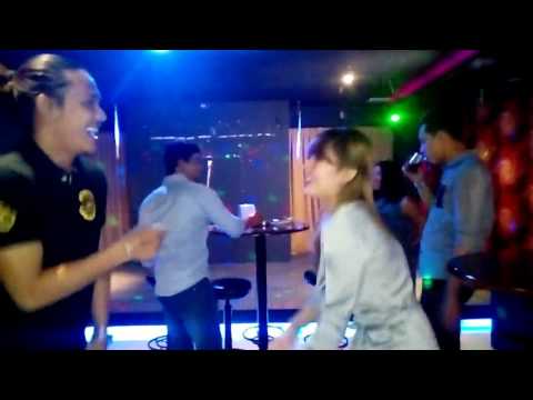 Uqasha Senrose menari dalam club?