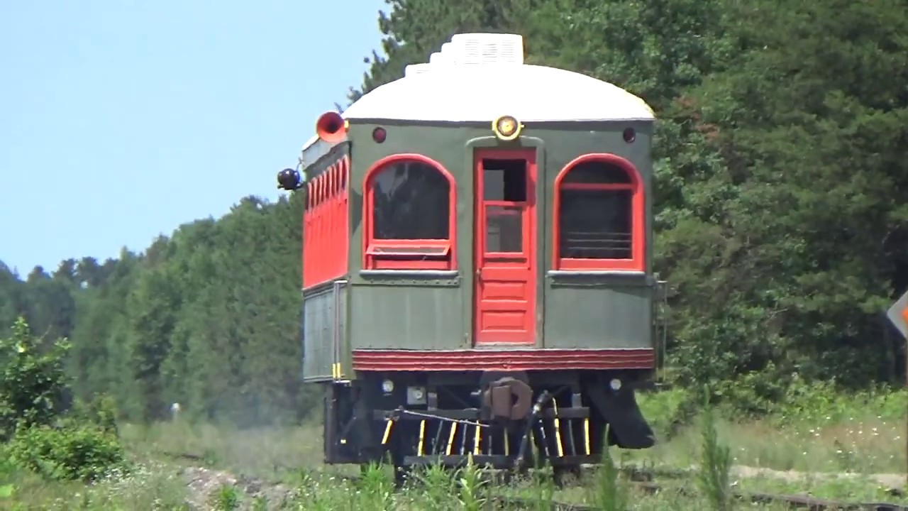 Wisconsin Great Northern "Doodlebug" heads north at Trego WI! 7/11/19 ...