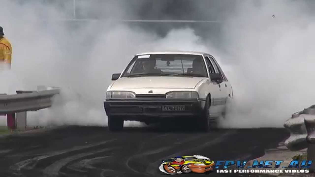 VL70NV VL V8 COMMODORE BURNOUT AT KANDOS 2015 - YouTube