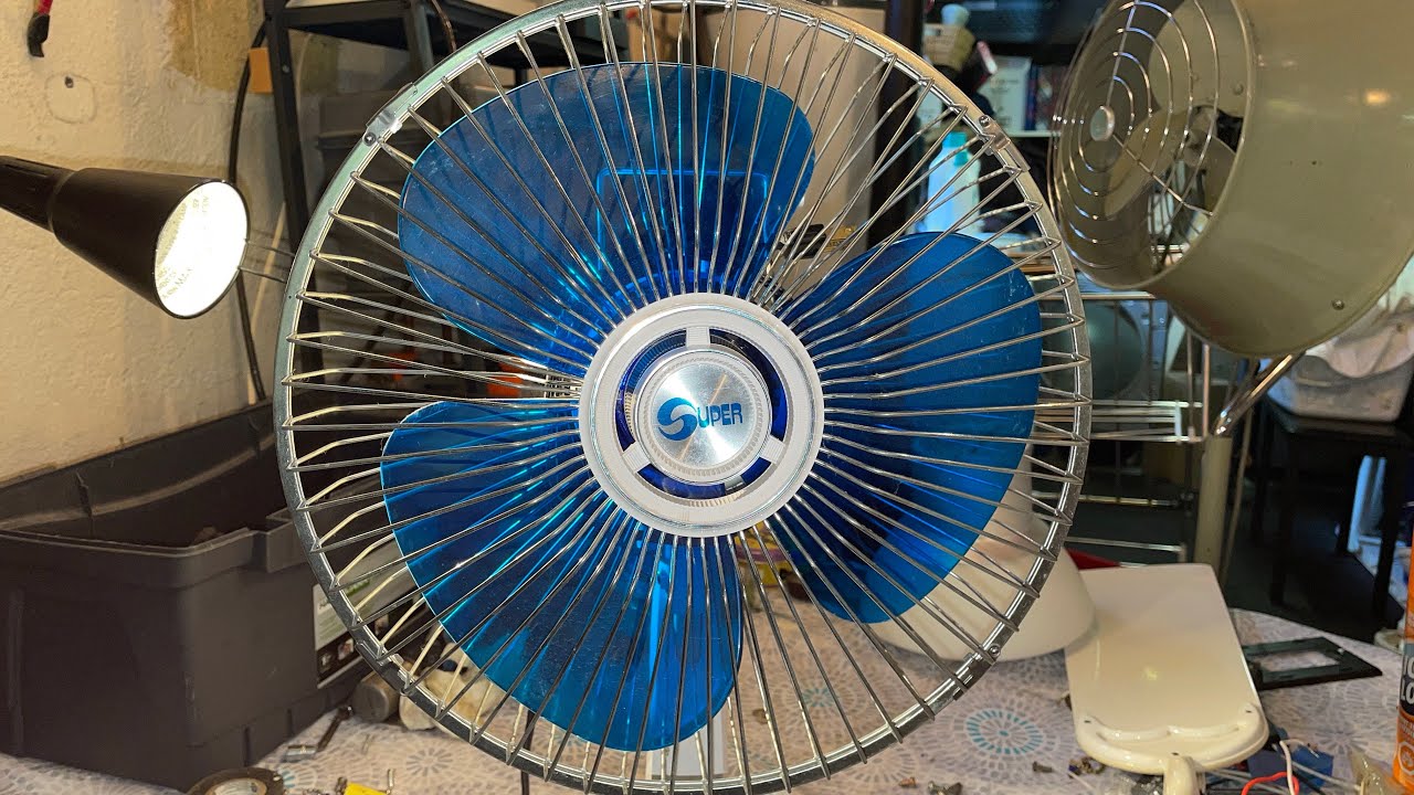 1970s Super 12" Oscillating Fan - YouTube