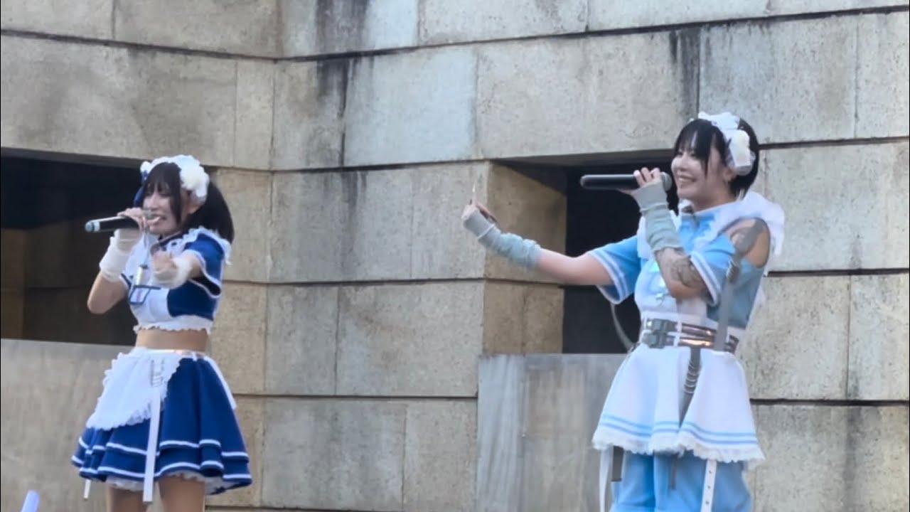 [Japanese Girls] live singing performance at public Park | Japan ...