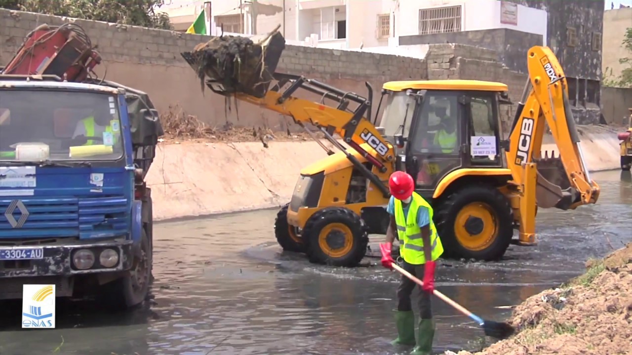 Programme Décennal de Lutte Contre les Inondations - YouTube