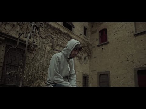 NIDA - Me Ne Andrò (Official Music Video)