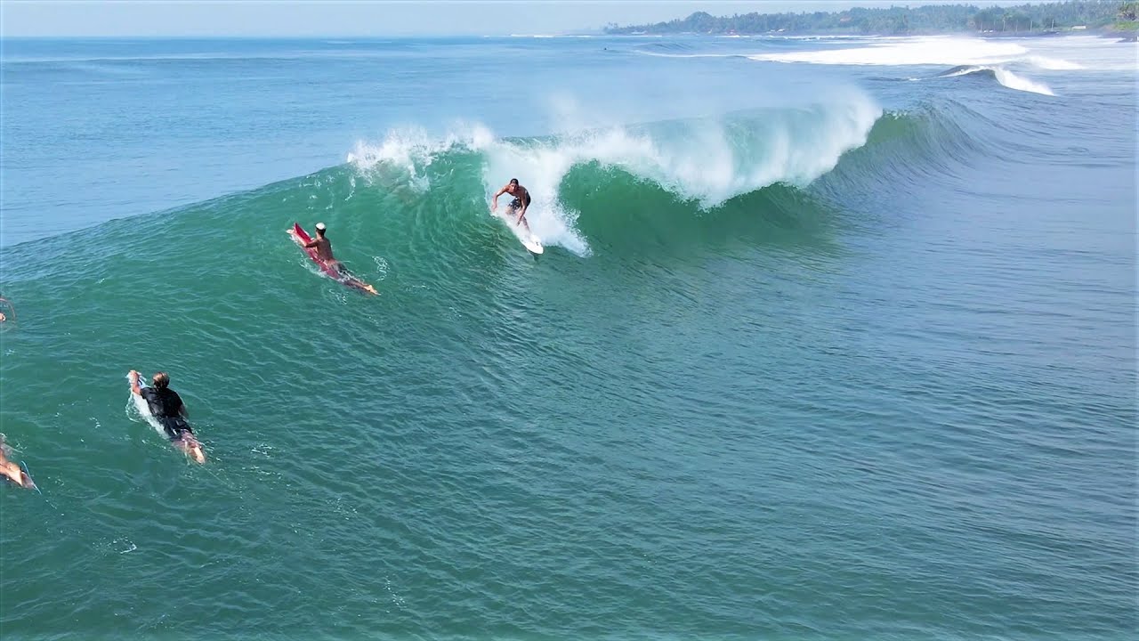Rippable Keramas Walls - Surfing Bali - YouTube