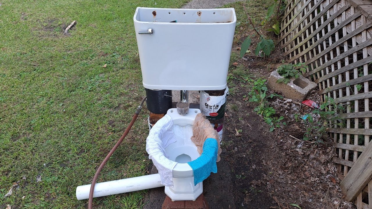 1927 Peerless Low Tank Toilet Tests - YouTube