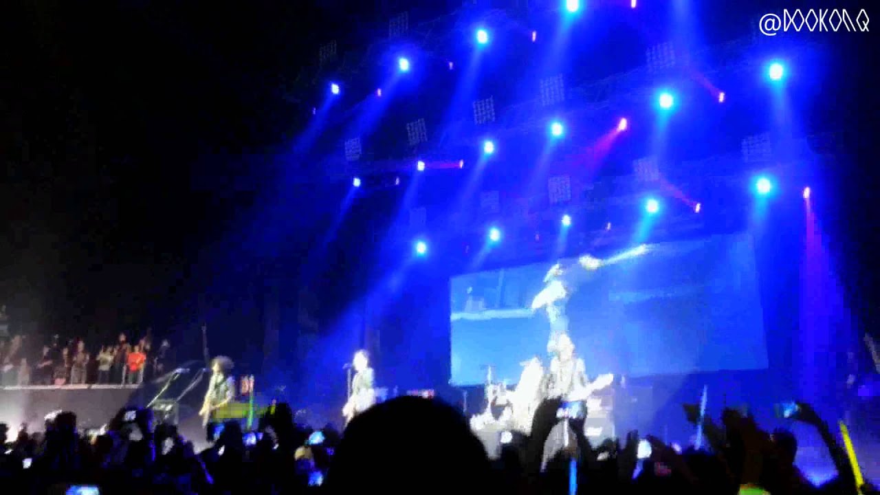 [CAM] Alone Together - Fall Out Boy (FOB Live in Manila Save Rock and ...