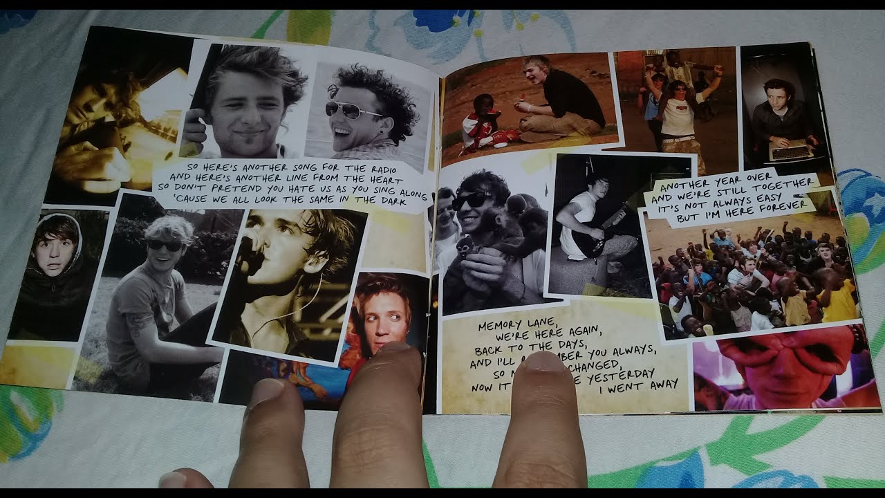 Unboxing Cd McFly - Memory Lane: The Best of McFly - YouTube