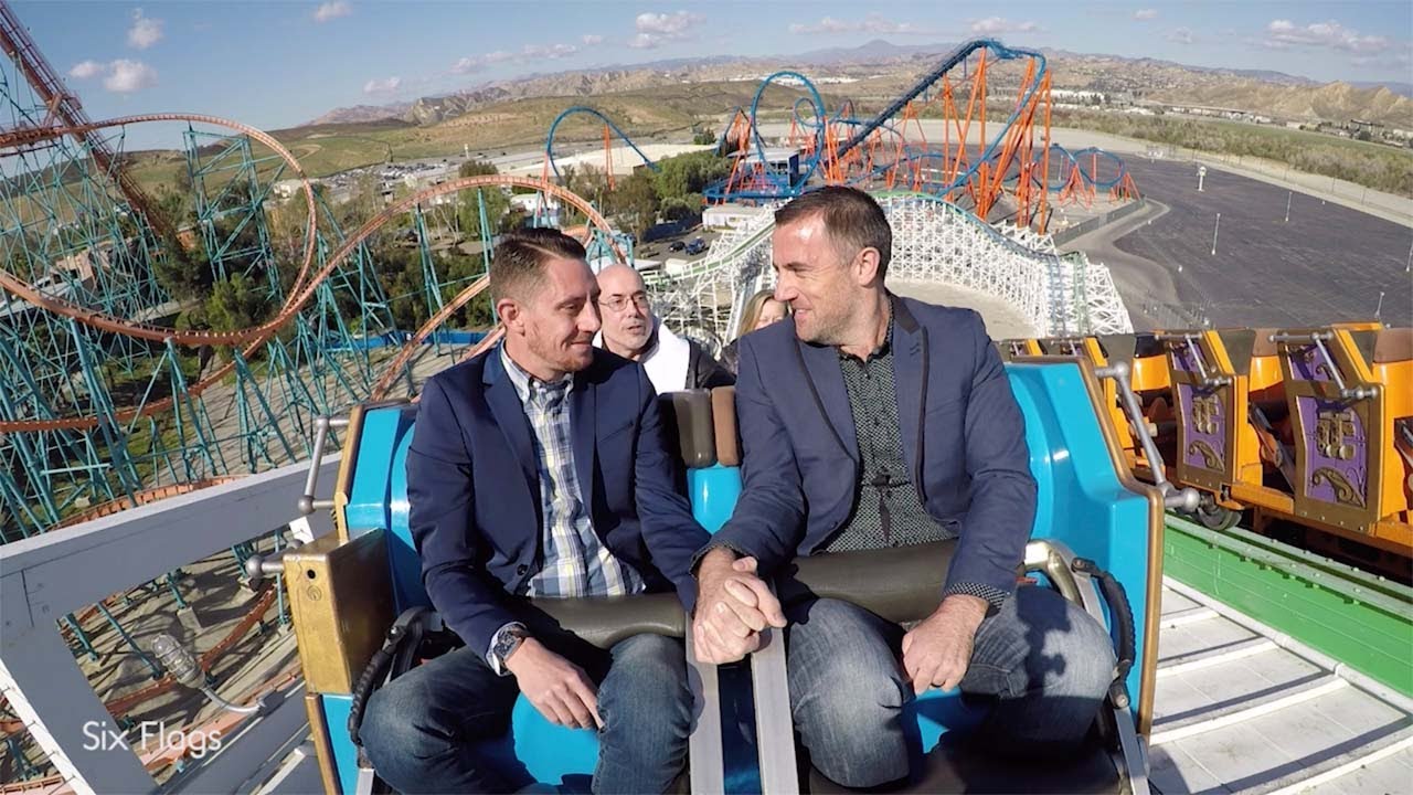 Couple Get Married On A Rollercoaster - YouTube