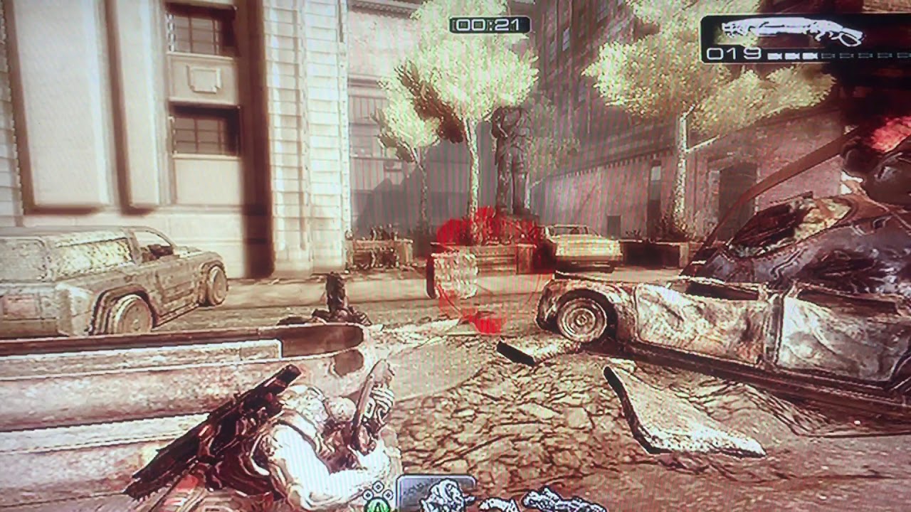 gears of war NinetyR host 19 raven shotgun frags only - YouTube