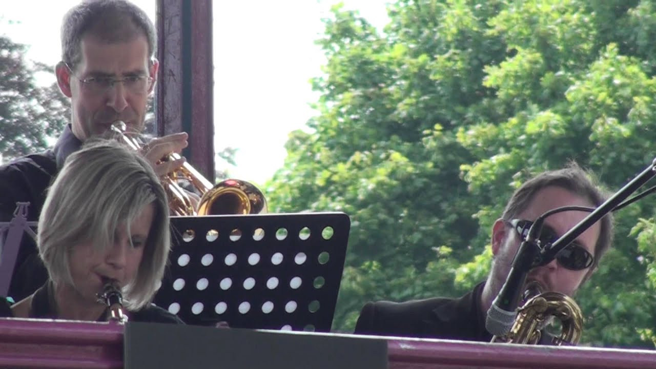 Metz Big Band : I'm Beginning to See the Light - YouTube