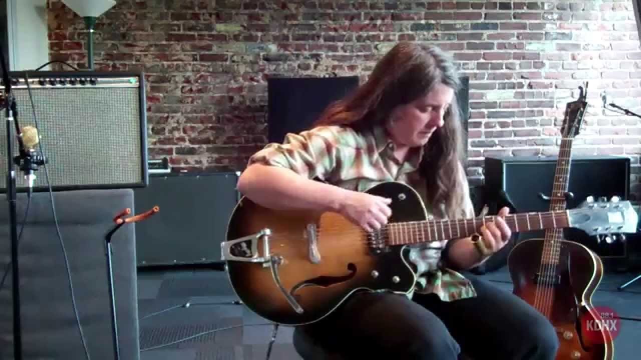 Marisa Anderson "Canaan's Land" Live at KDHX 5/21/14 - YouTube