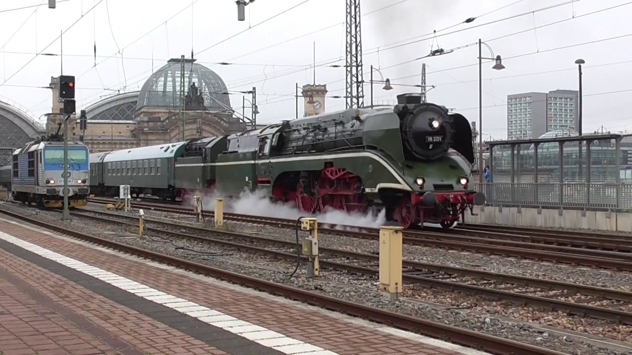 18 201 "schnellste betriebsfähige Dampflok der Welt" Abfahrt Dresden ...