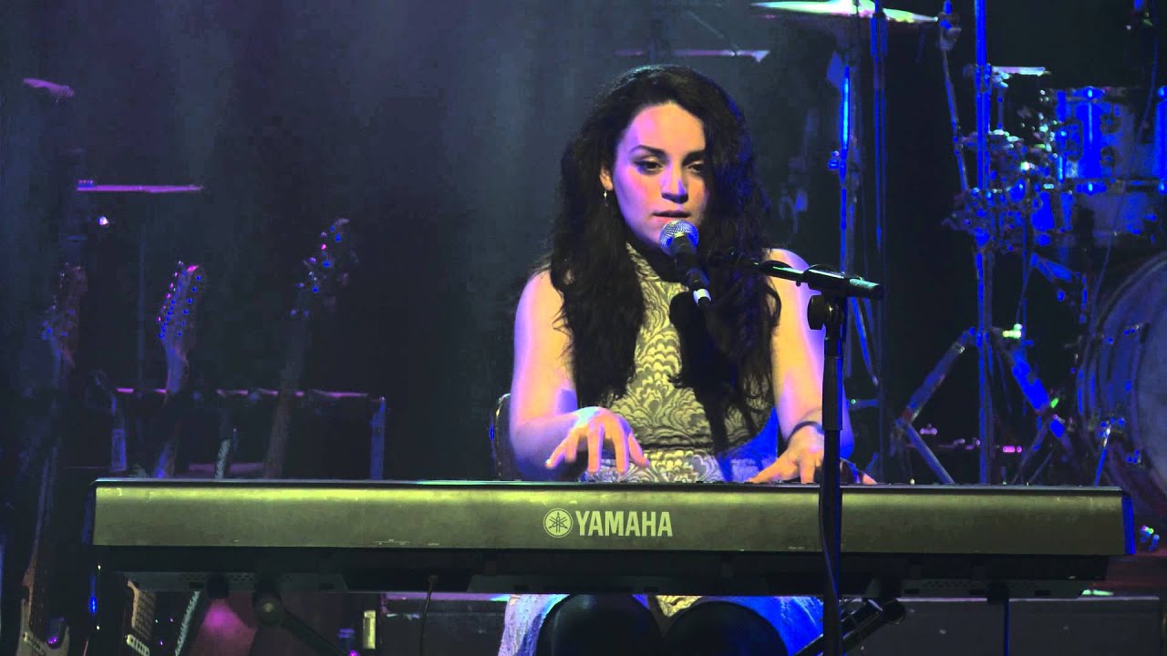 Sarah Crummy - Easy (The Commodores) - YouTube Music