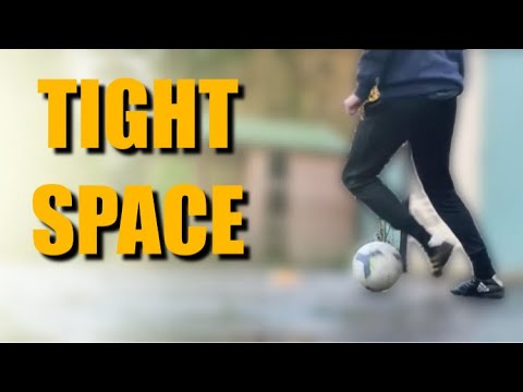 The Best TIGHT SPACE Dribbling Drill in Football/Soccer - YouTube