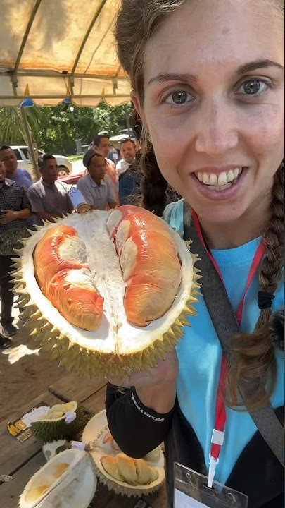 Durian Competition in Aceh, Jaya - YouTube