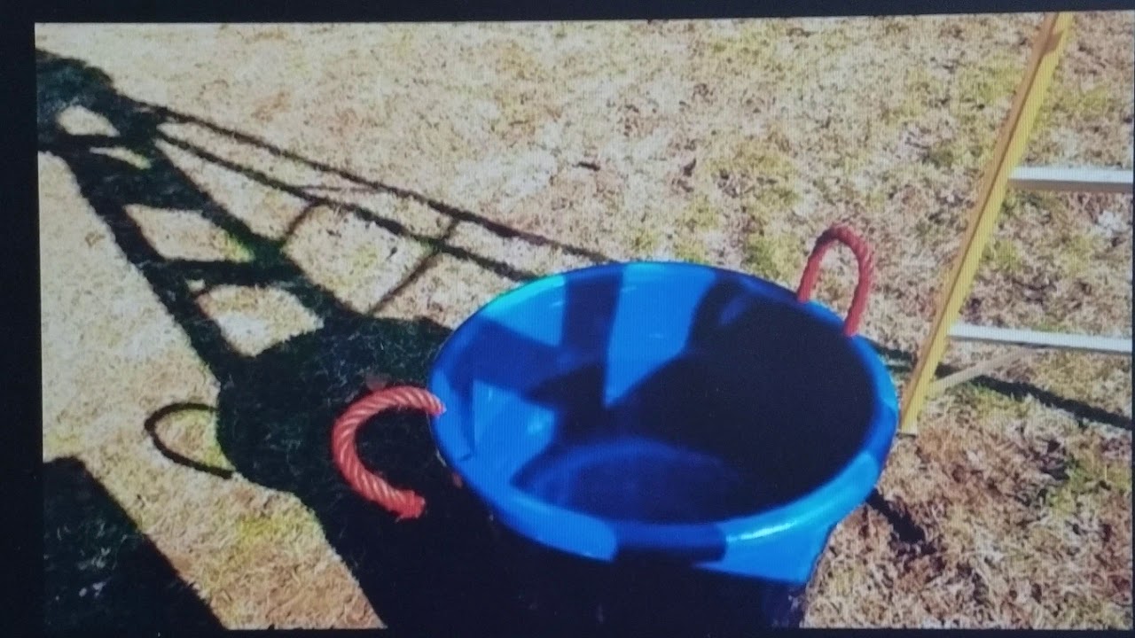 Dropping stuff into bucket full of water. - YouTube
