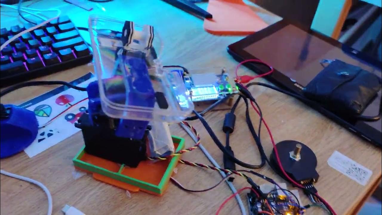 DIY pan tilt canera stand arduino servo 3d print demo - YouTube