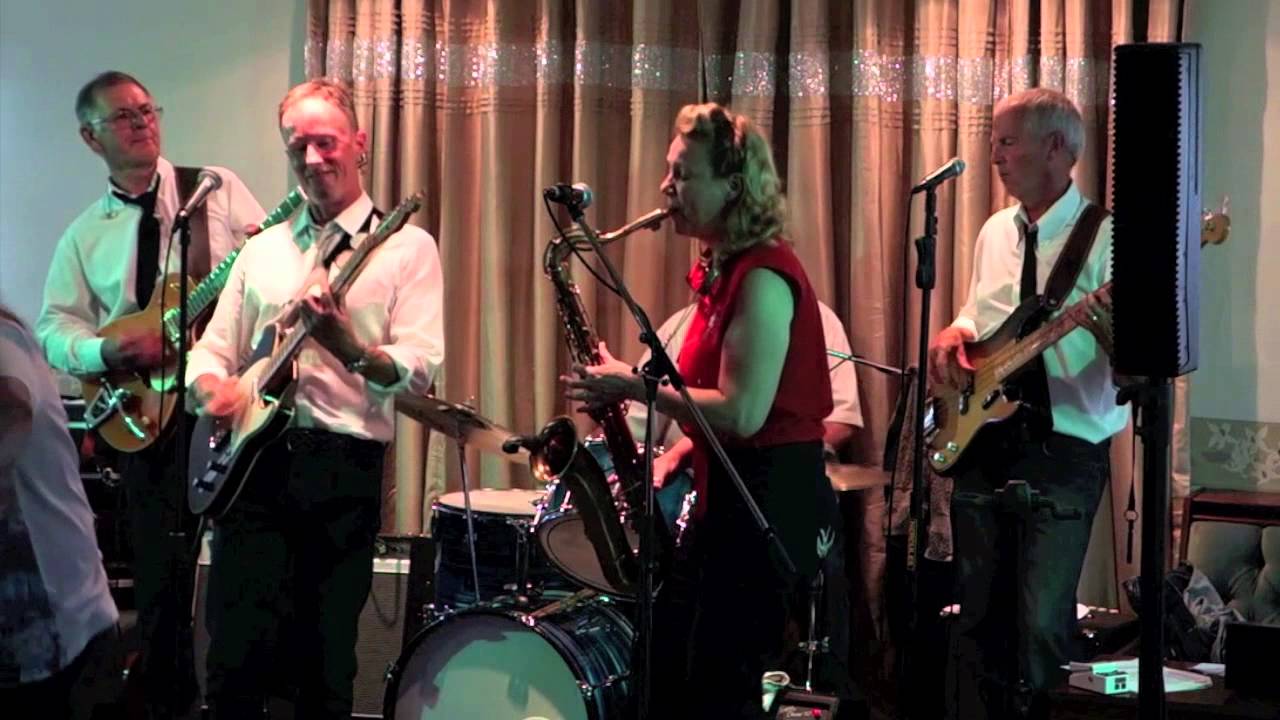 The Defenders Rock and Roll Show - Rock around the clock - YouTube