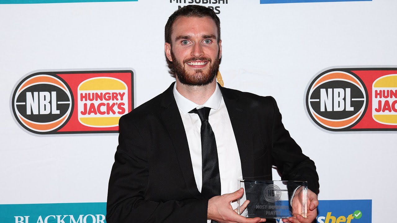 Sean MacDonald award winning speech - #TheGazeys NBL24 - YouTube