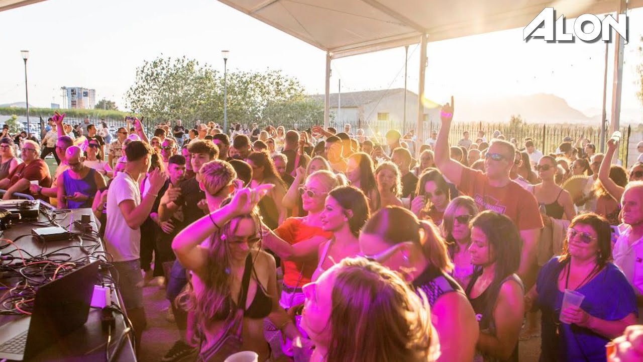 Sesión Remember de Alon en Festival Sunset Fest 360º de Algorfa - YouTube