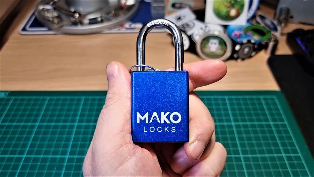 (173) Mako 425 Pick & Gut - YouTube