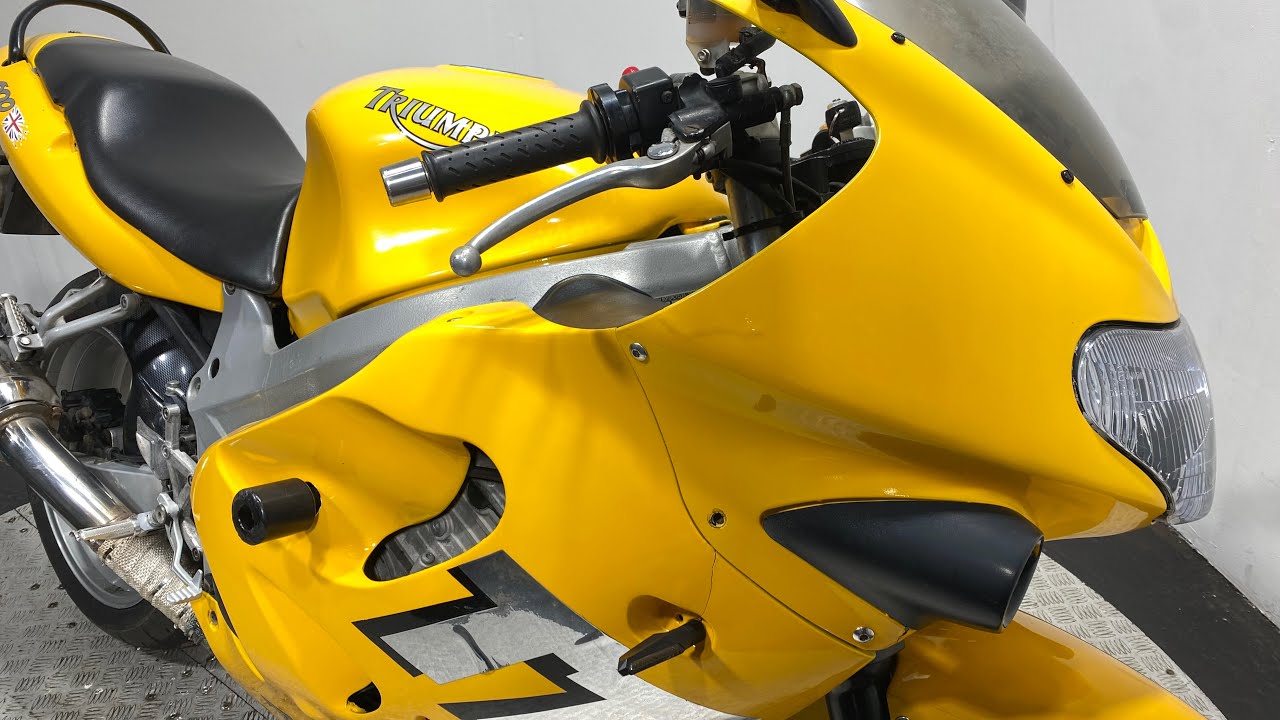 TRIUMPH TT 600 2002 29K WALK AROUND / RUNNING VIDEO - YouTube