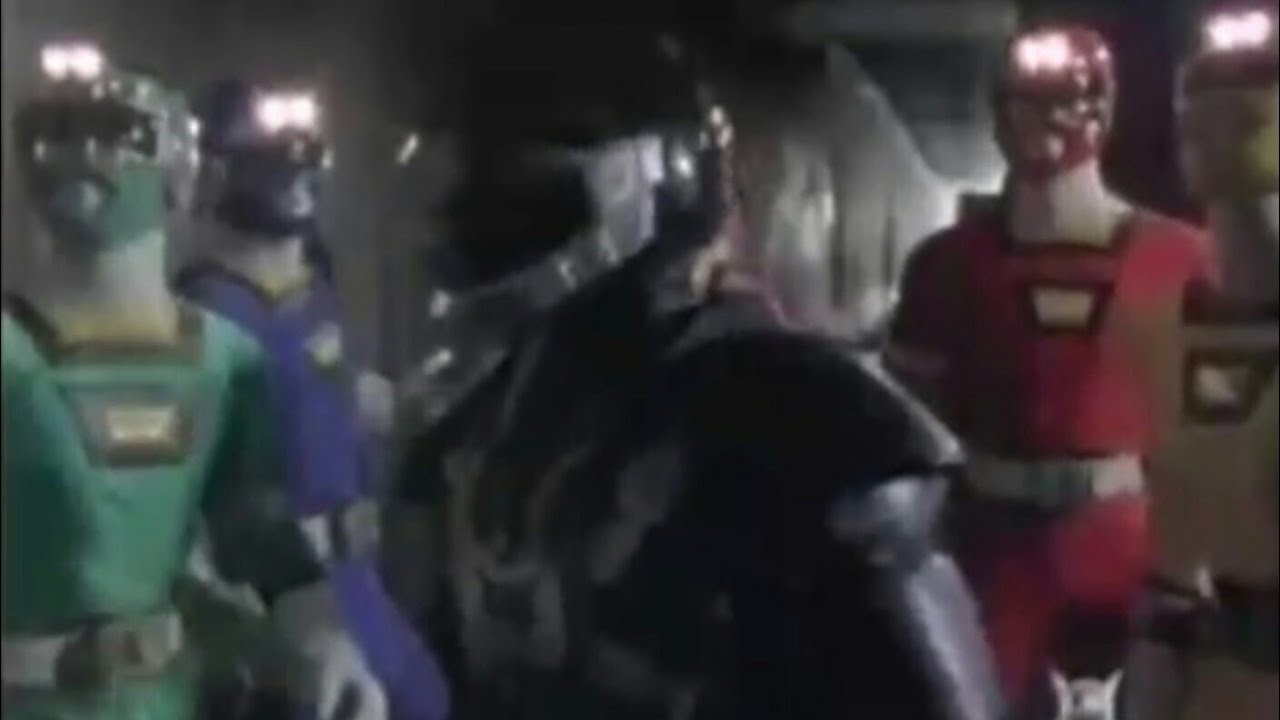 Havoc ataca a cidade com seu Zord Dublado | Power Rangers Turbo - YouTube