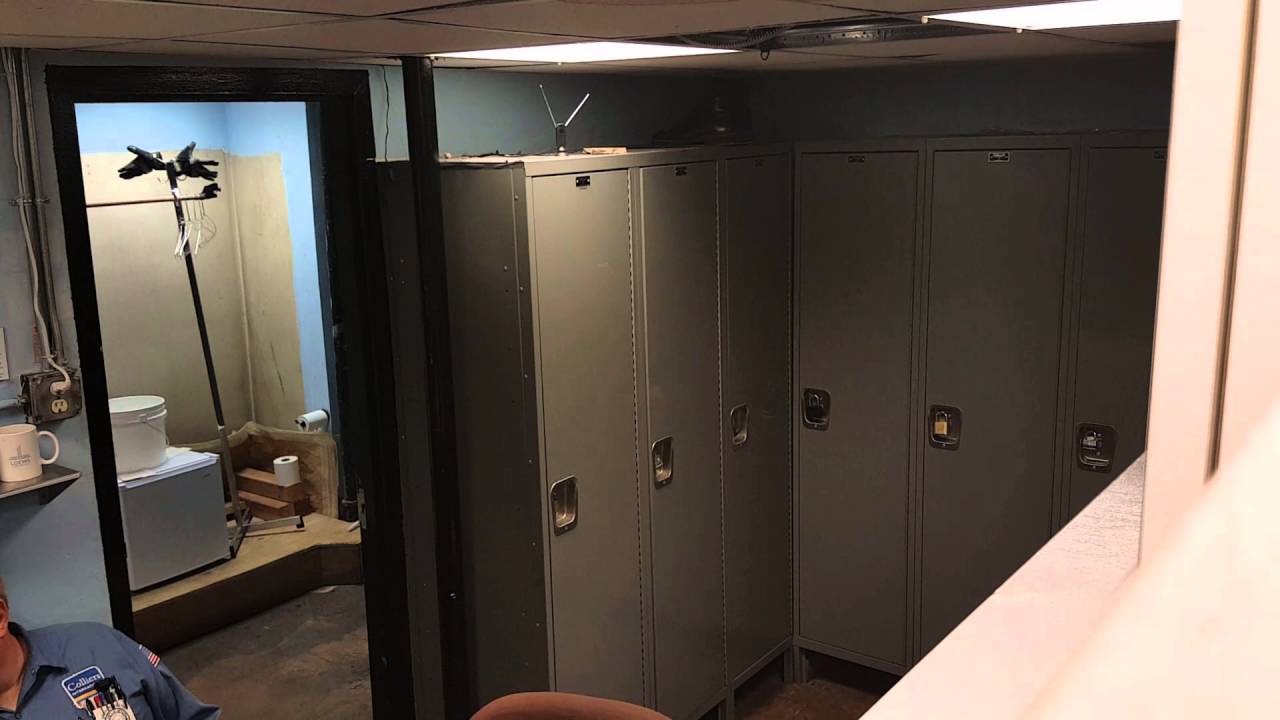 Locker room prank Adriano. - YouTube