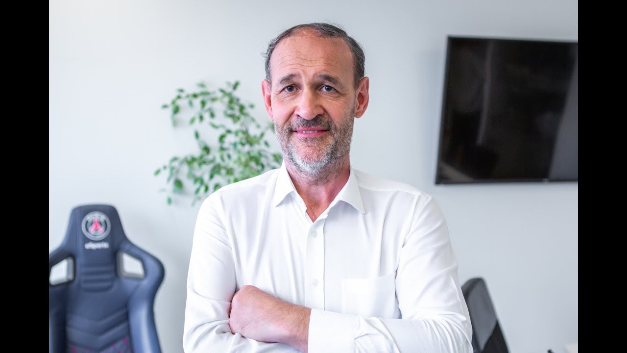 Découvrez Webedia avec Nicolas, CEO France et COO Group - YouTube