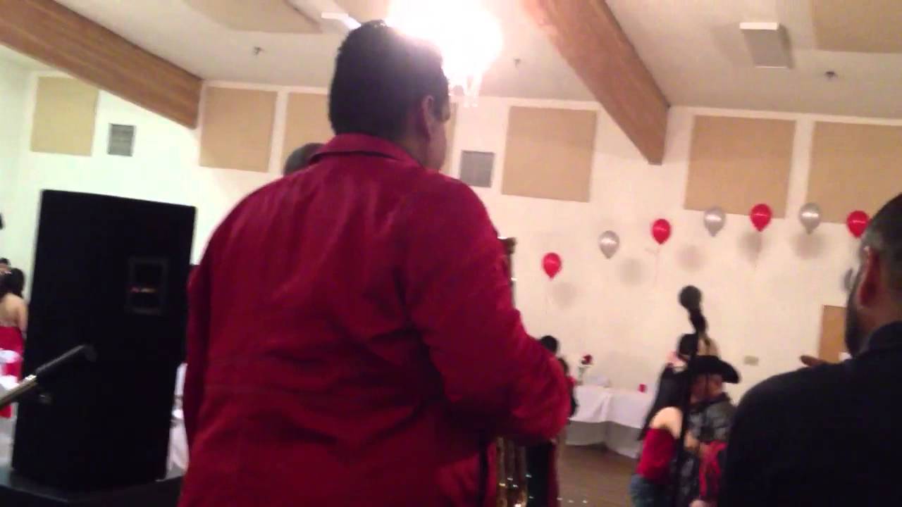 Tamborazo Banda Azteca de Oro Ella - YouTube