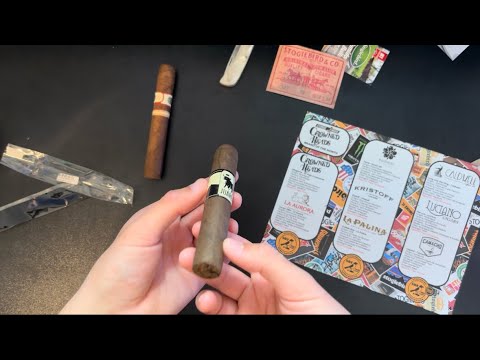ASMR - Cigar unboxing / stogiebird - YouTube
