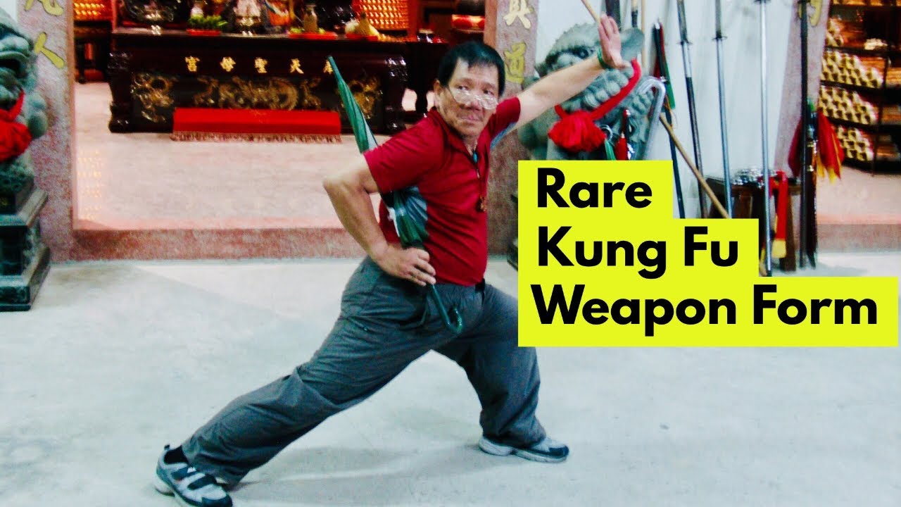 RARE Kung Fu Weapons - 1800's Era Wong Fei Hung Umbrella - YouTube