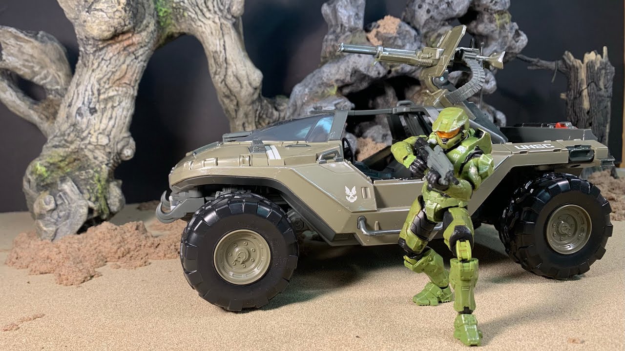 Warthog with Master Chief World of Halo collection 1/18 scale modern ...