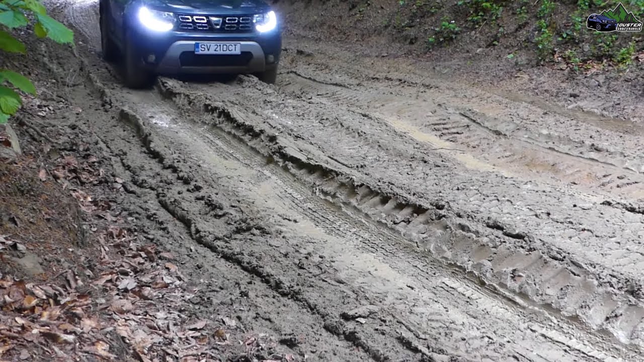 Dacia Duster 4WD Offroad in Rain & Mud - YouTube