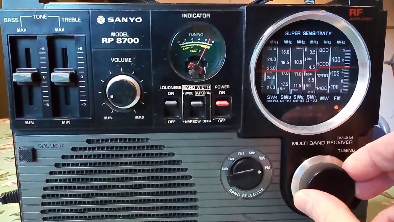 SANYO RP 8700 всеволновый приёмник - YouTube