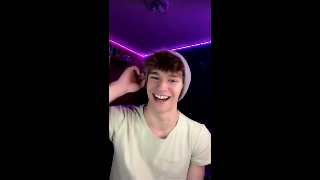 Alex Sampson TikTok Live | 16th December 2020 - YouTube