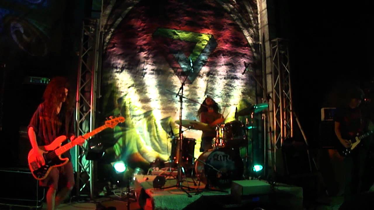 Burn Pilot Live@Zytanien Open Air Festival 2012 - YouTube