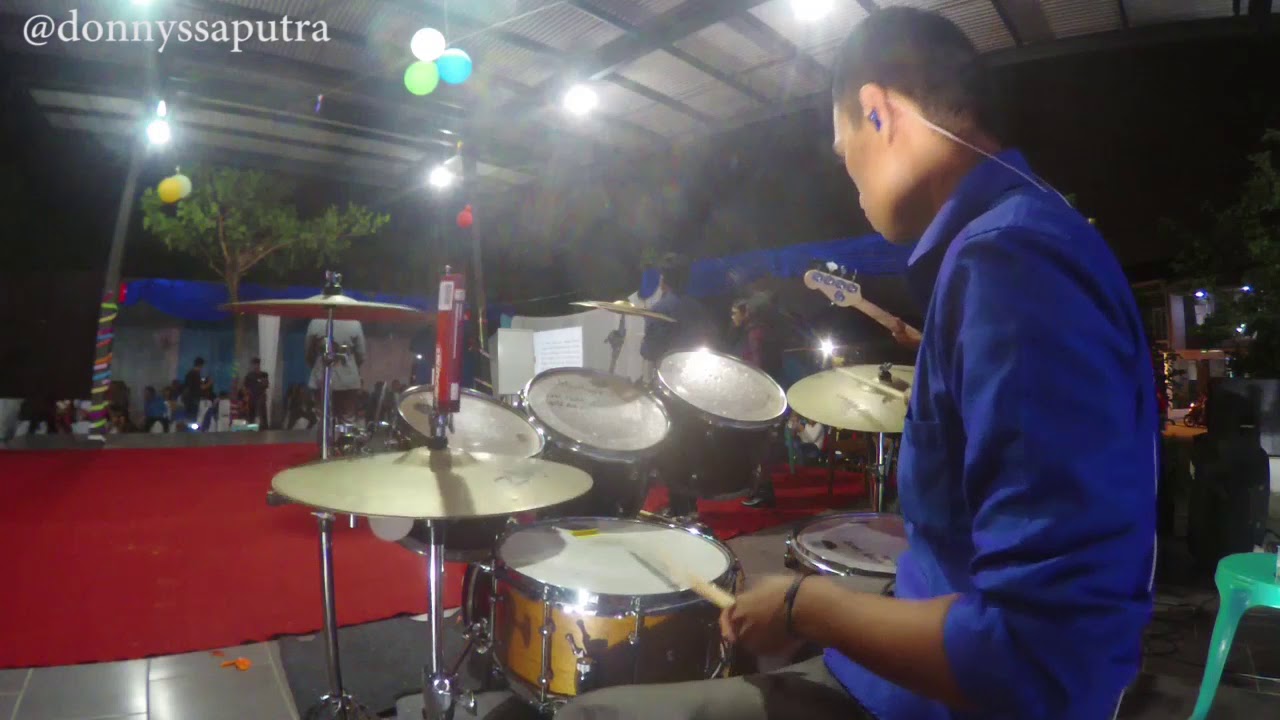 Dia lahir untuk kami | Tama SLP Backbeat (Bubinga 14 x 7) - YouTube