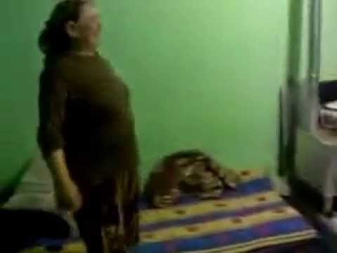 Arvad bele qızdı ve gorun nece oynayır