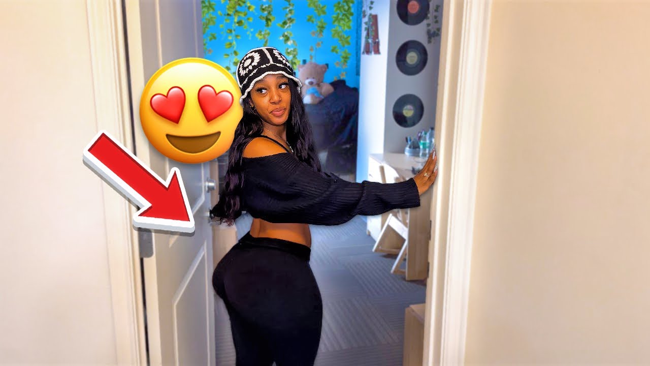 MY COLLEGE CRUSH INVITED ME OVER TO HER DORM 😍 - YouTube