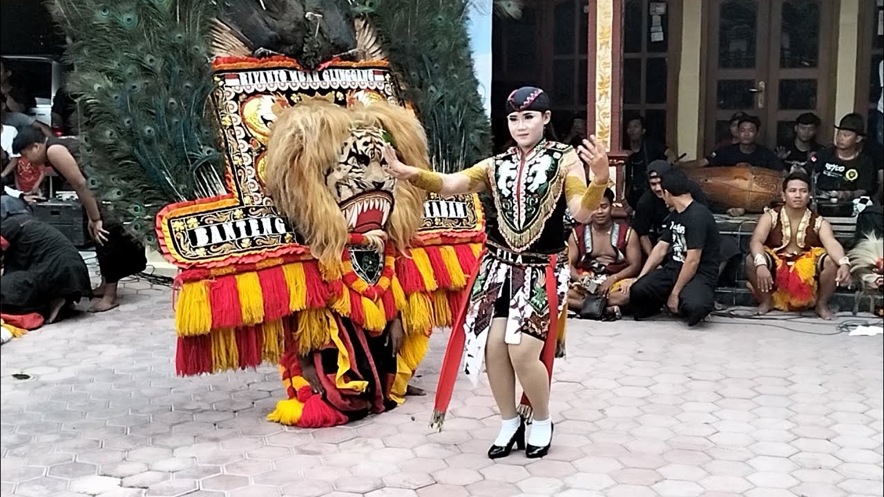 PARA PEMBARONG KONDANG ADU MEMAINKAN DADAK MERAK REOG PONOROGO ...